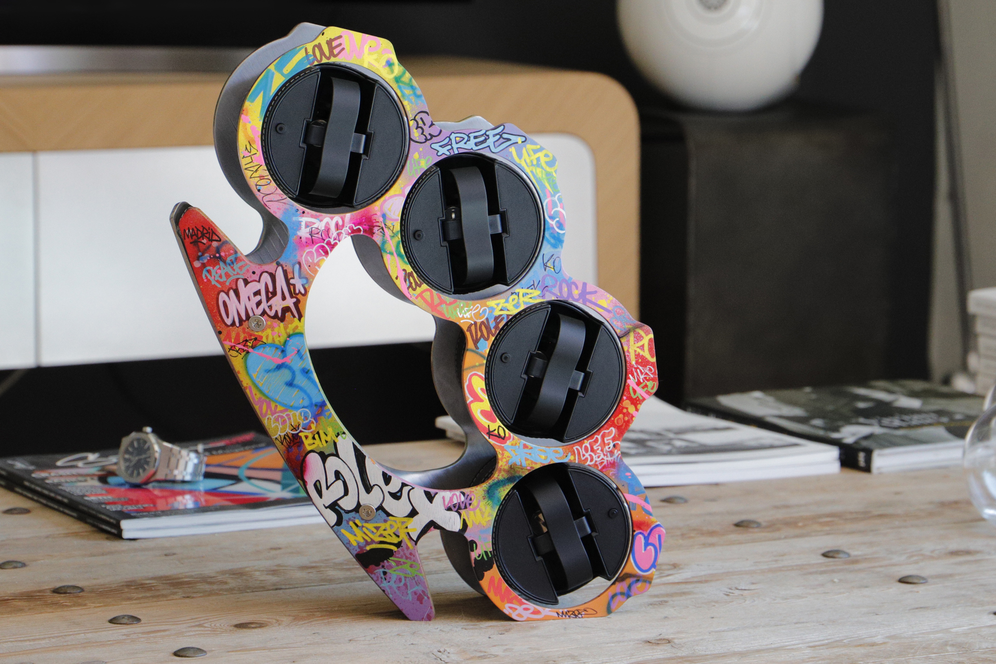 Onemizer - K.O sculptural watch winder | Julien Bonzom